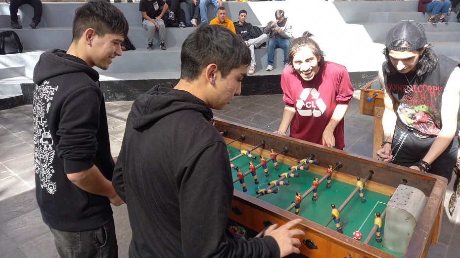 Primer Campeonato de Taca Taca en la Hurtado | UAH - Universidad ...